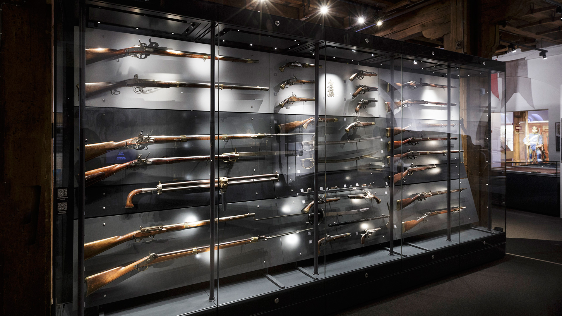 Showcases for The Norwegian Defence Museum | KVORNING APS